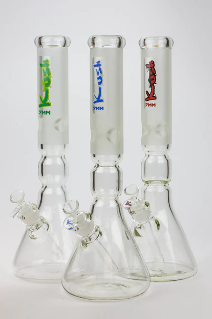 KUSH 16″ GLASS BONG – Up In Smoke Cannabis & Tobacconist